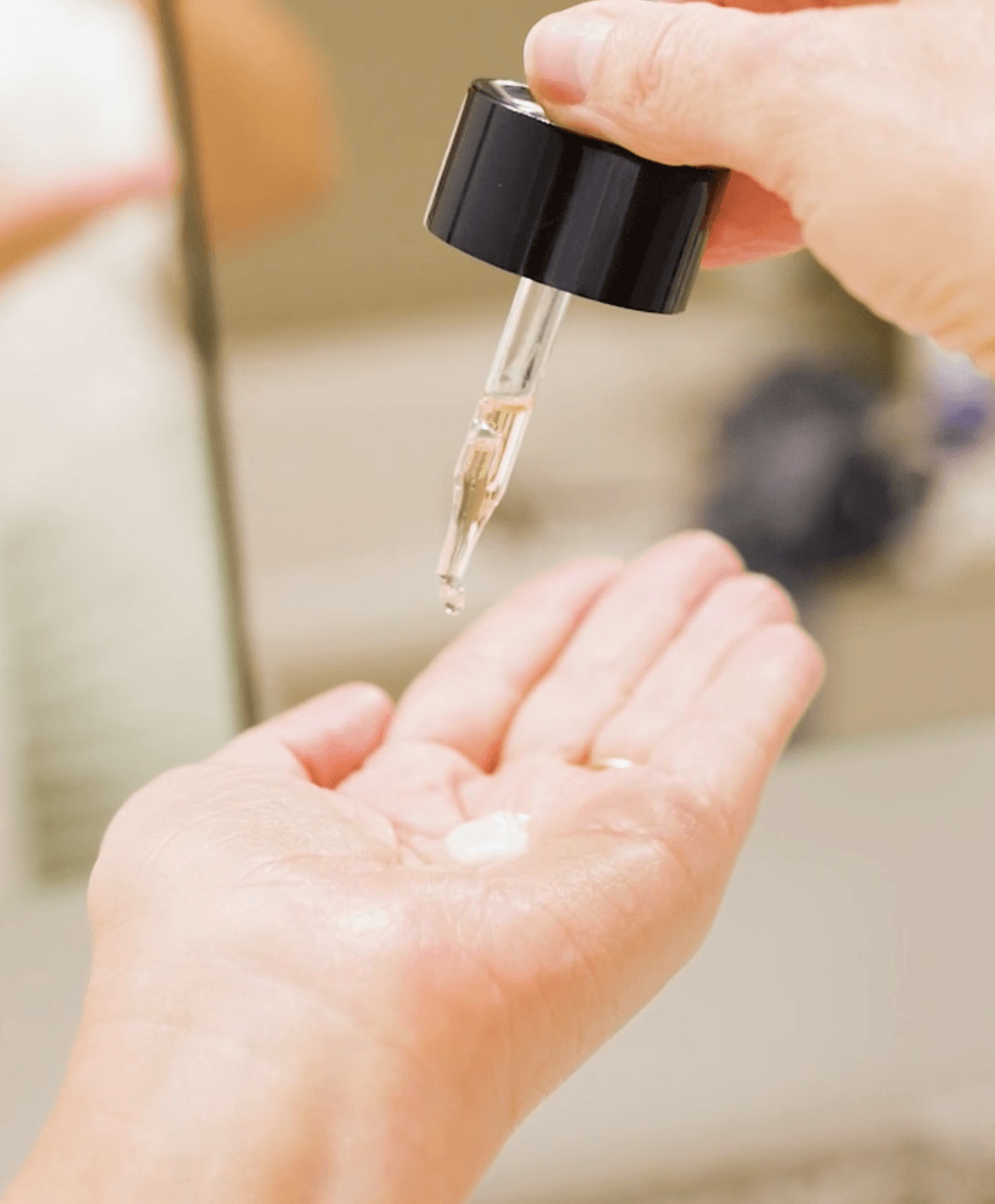 How to Mix Skincare Serums - Joanna Czech