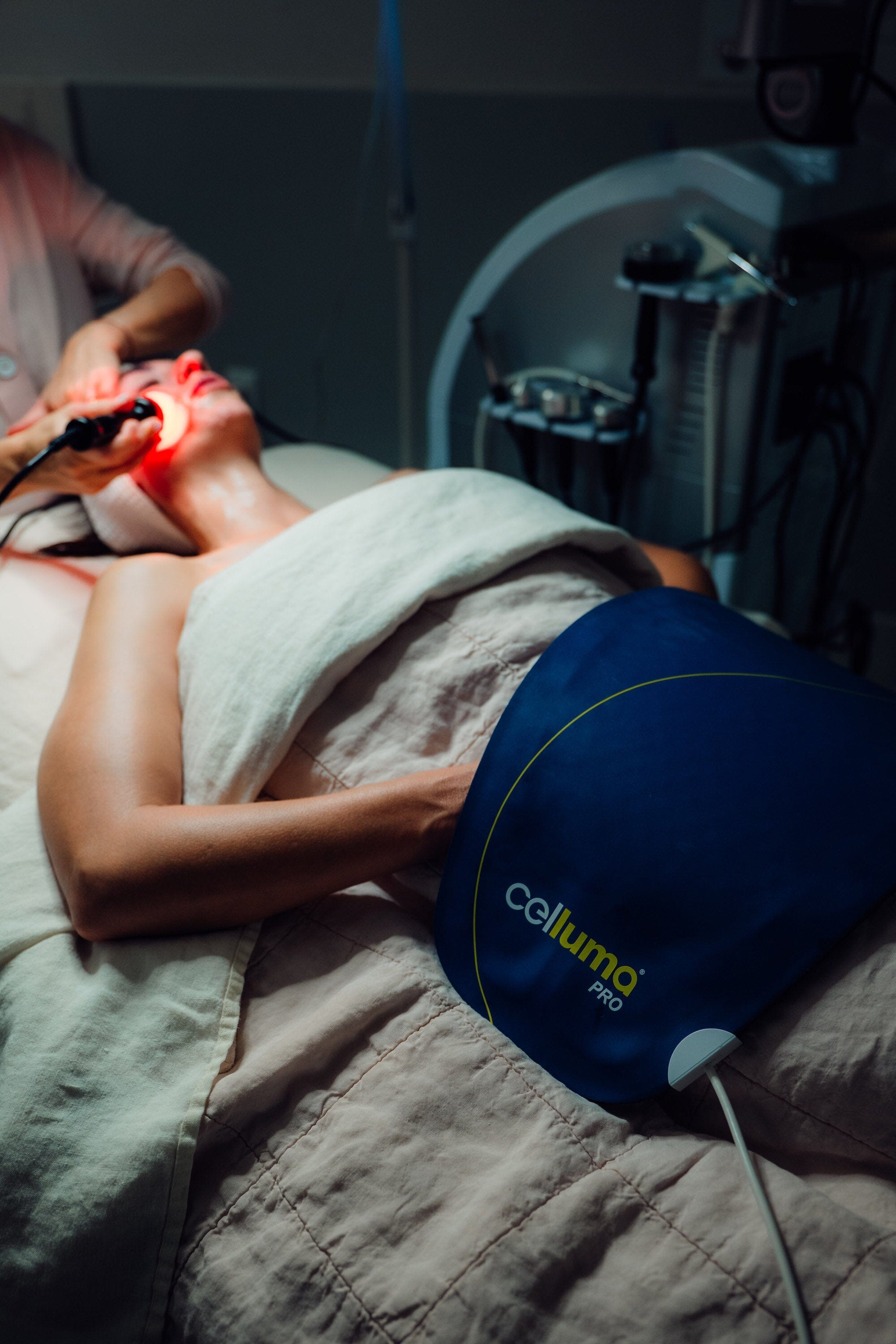 Celluma Pro LED Phototherapy Device - Joanna Czech